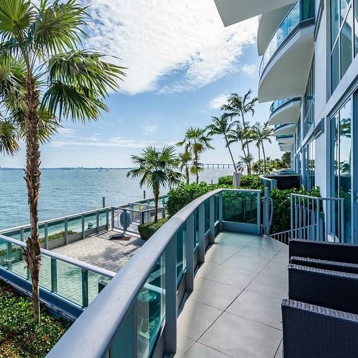 JADE AT BRICKELL BAY | AN EXCLUSIVE LUXURY CONDOMINIUM